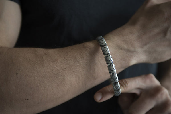 How To Know If Your Jewelry Is Real Silver – Dautzen Jewelry